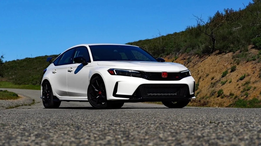 5 Mejores Autos Deportivos del 2025 para Velocidad y Estilo ...